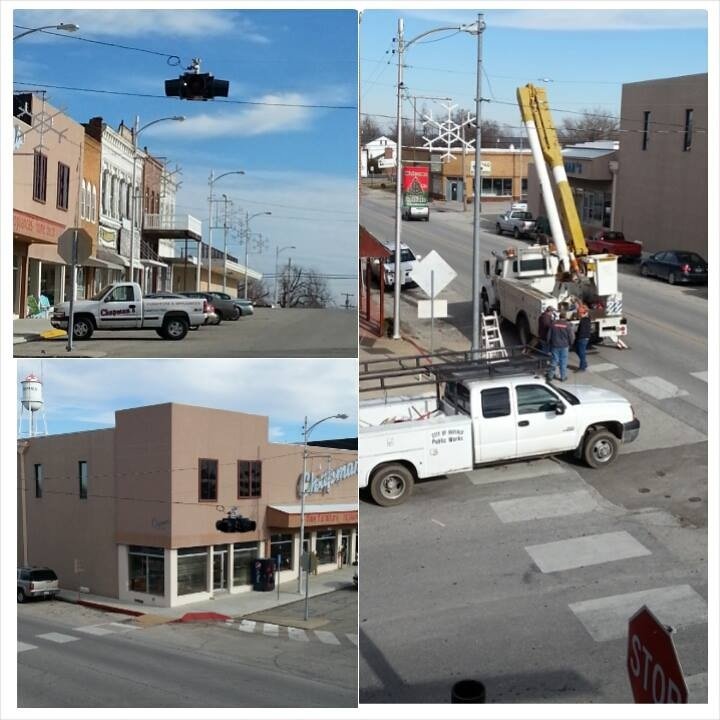 New flashing light, 4-way stop installed on square | Buffalo Reflex