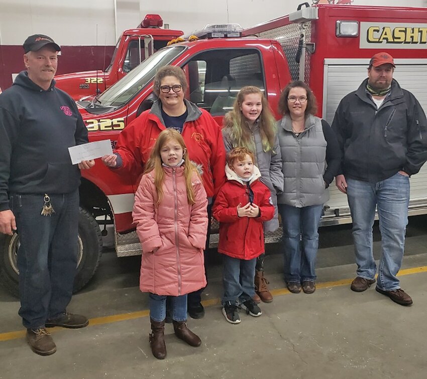 Family donates in memory of former Police Chief - Cashton Record
