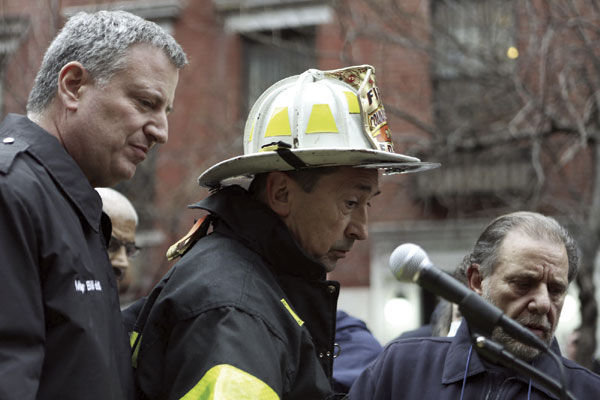 Chief Details Firefighter Heroism During Collapse - The Chief