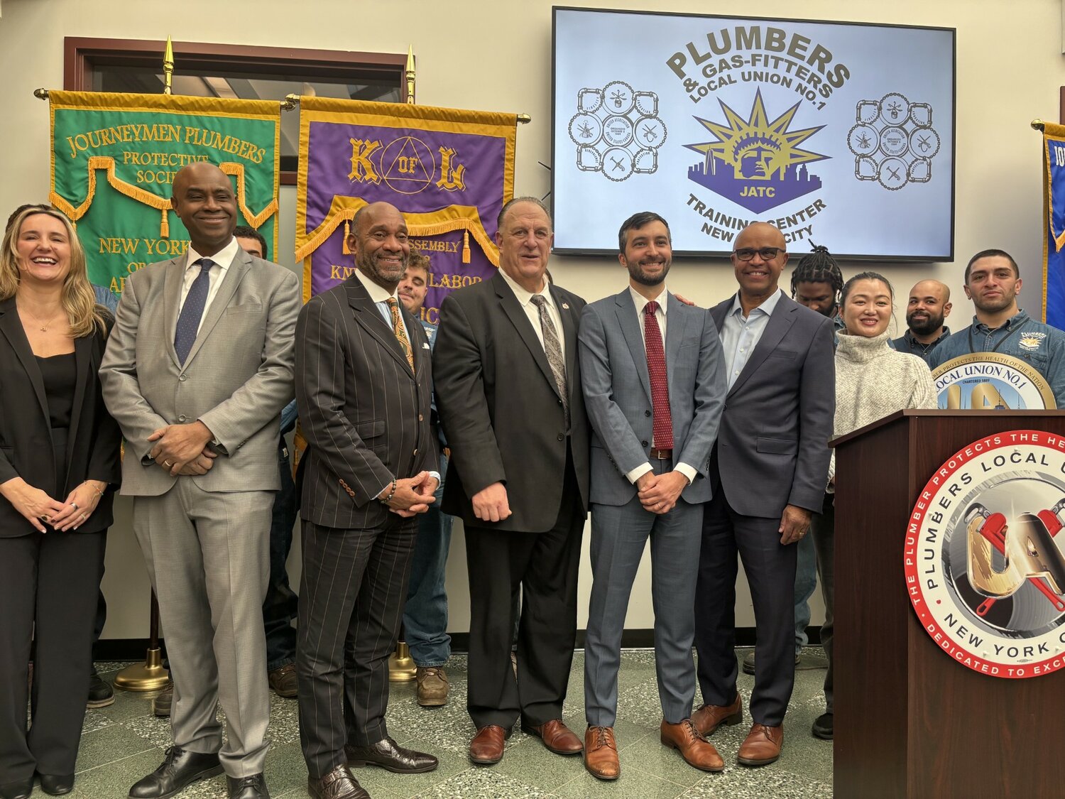 City announces $7 billion labor agreement that creates union jobs - The ...