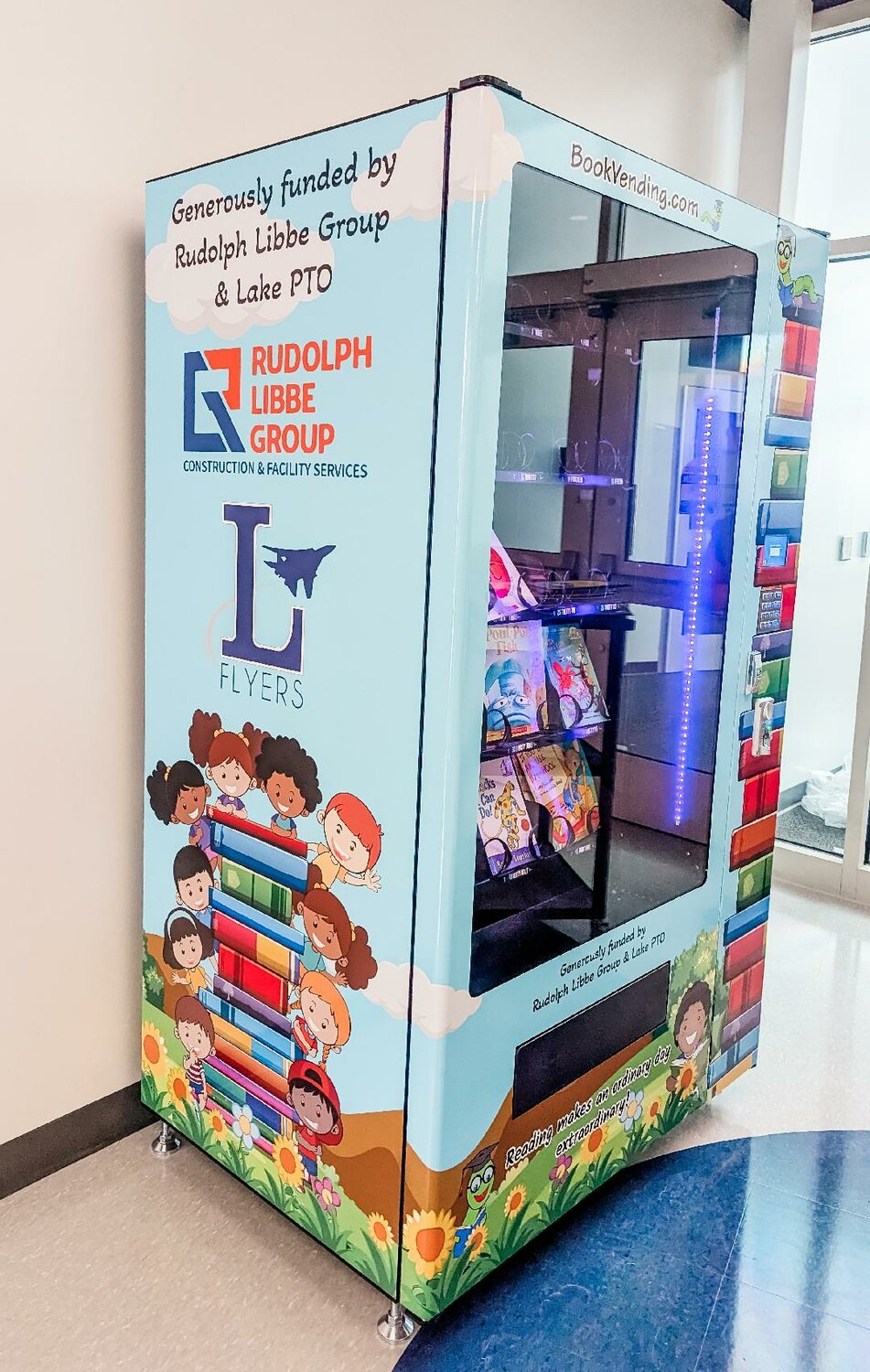 Lake Elementary unveils Inchy’s Bookworm Vending Machine - The Press