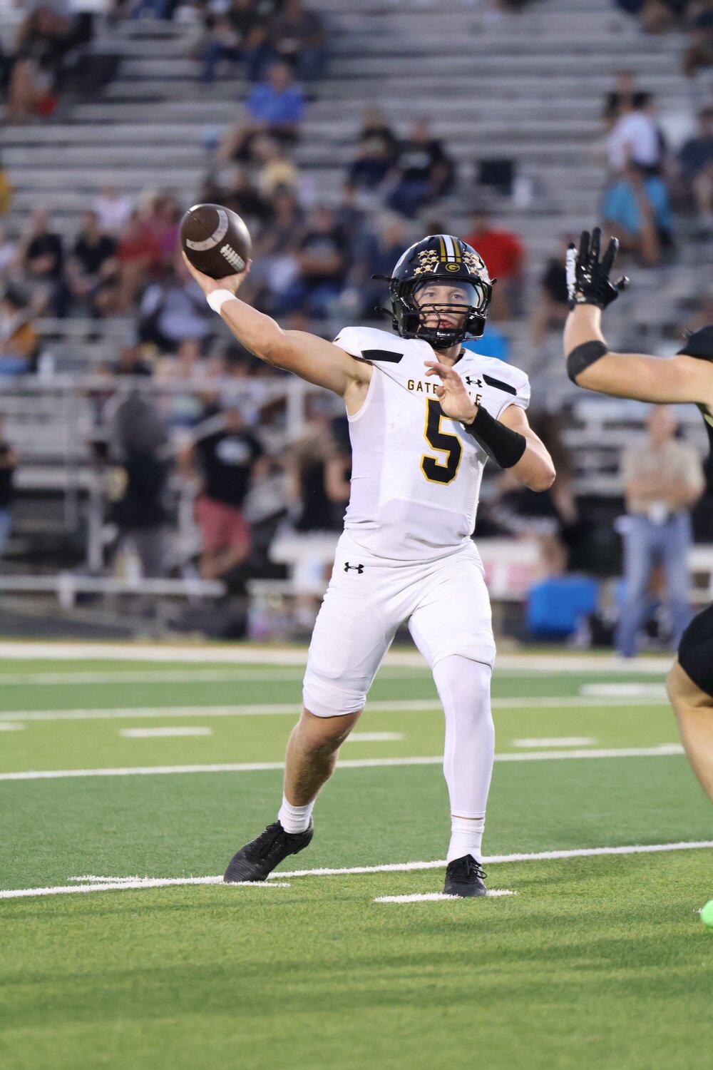 Hornets defeat McGregor 55-12, improve to 4-0 in 2025 - The Gatesville ...