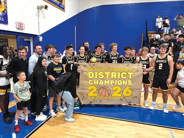 Hornets win first district title in 16 years - The Gatesville Messenger