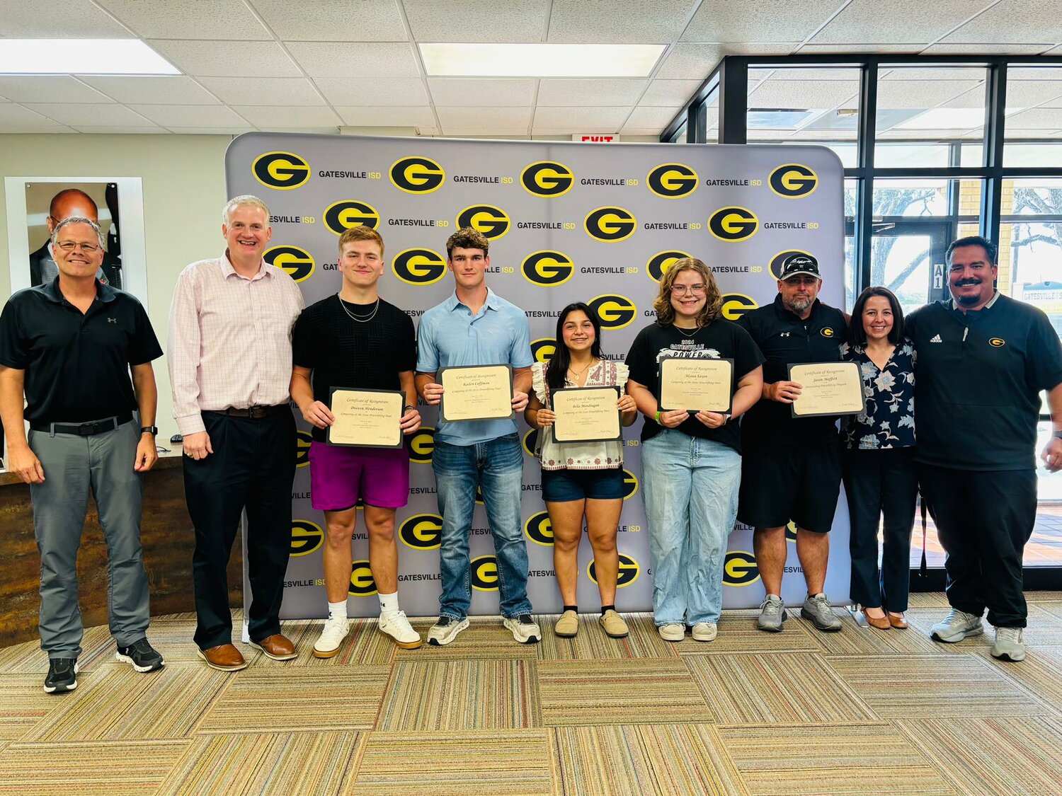 School board recognizes powerlifters advancing to state - The ...