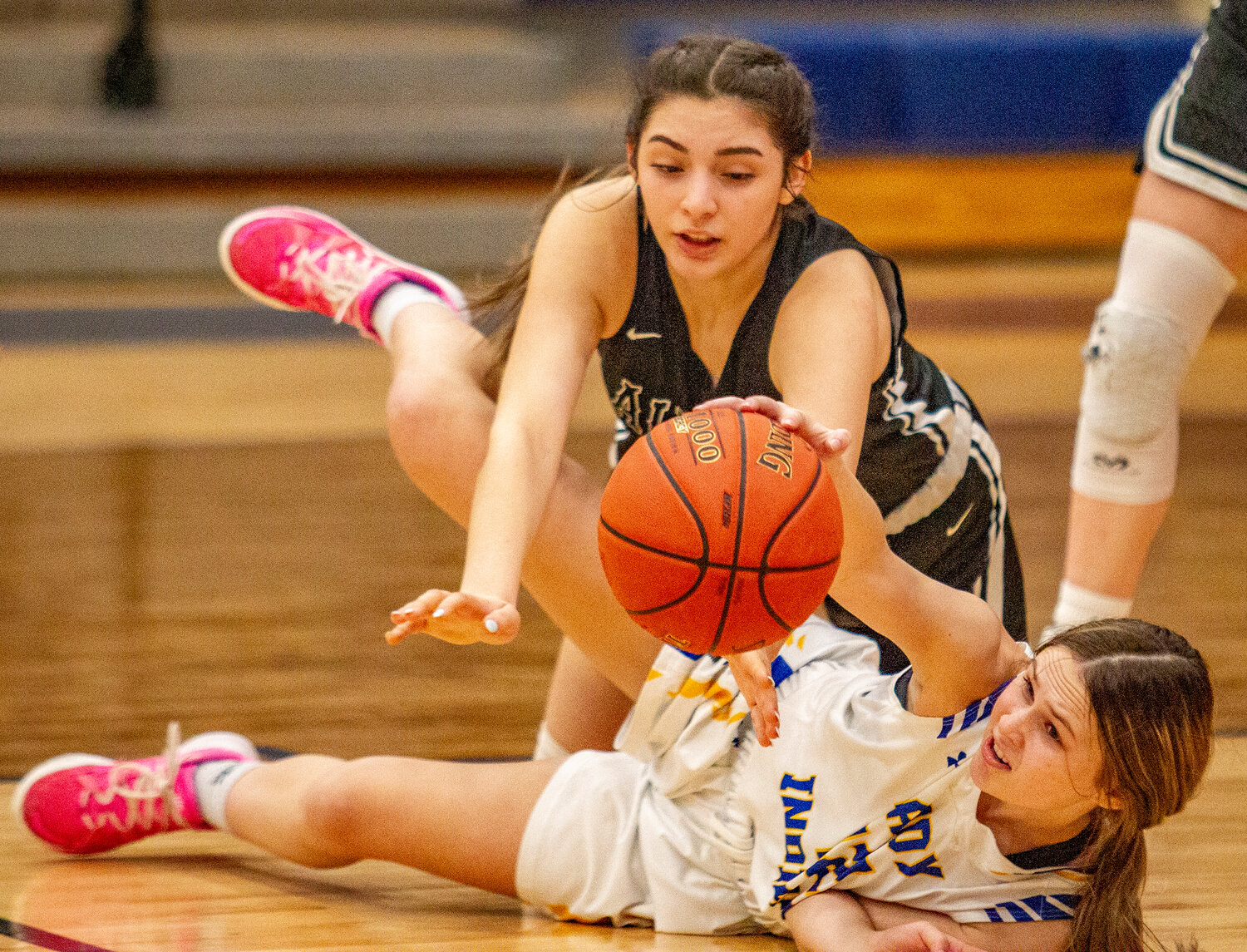 Lipan girls play in basketball Regional Final today - Hood County News