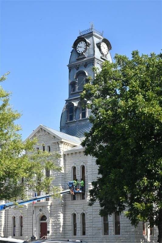 County allocates additional $26K to repair courthouse windows - Hood ...