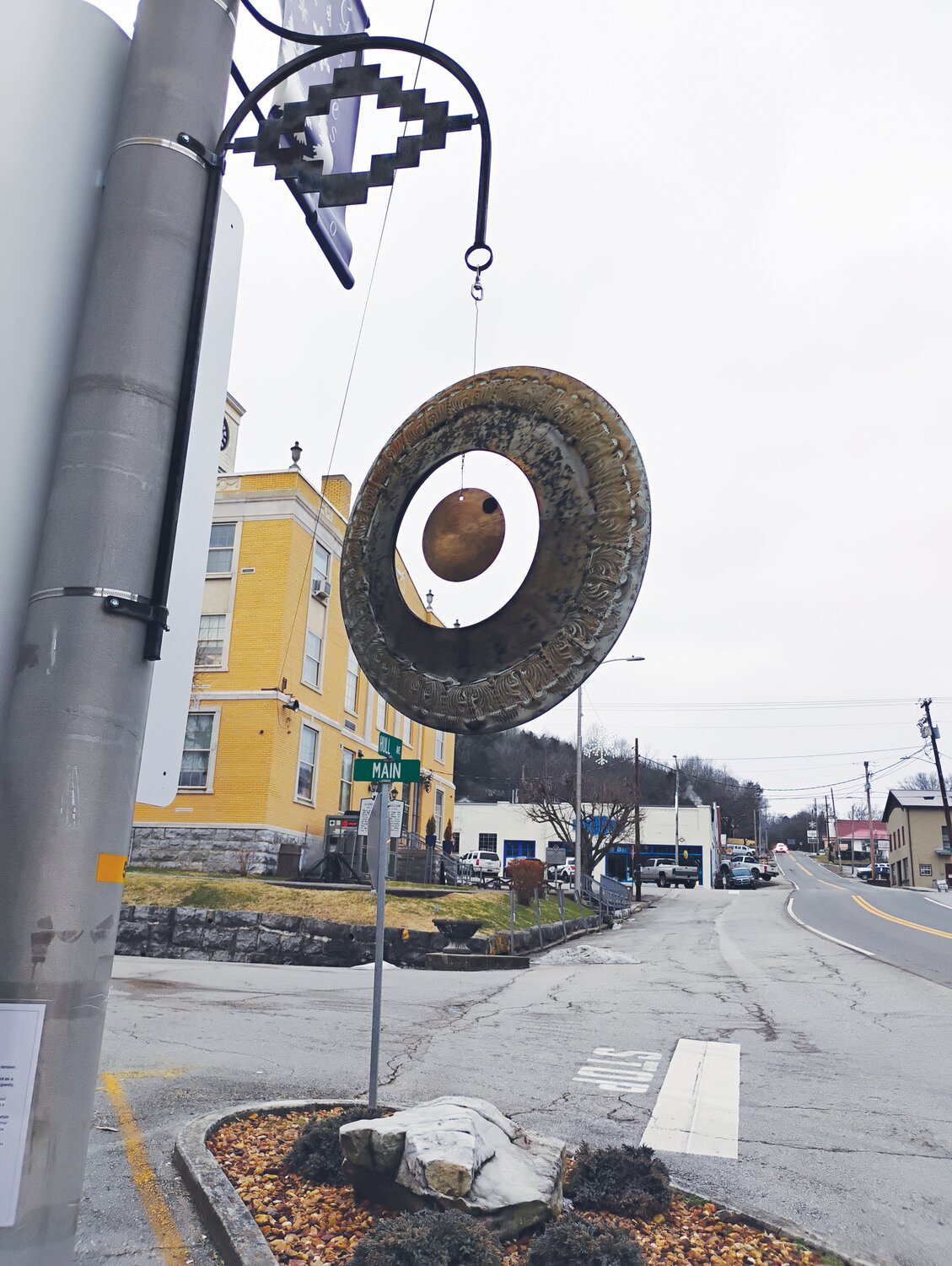 Found-object sculpture installed - Jackson County Sentinel