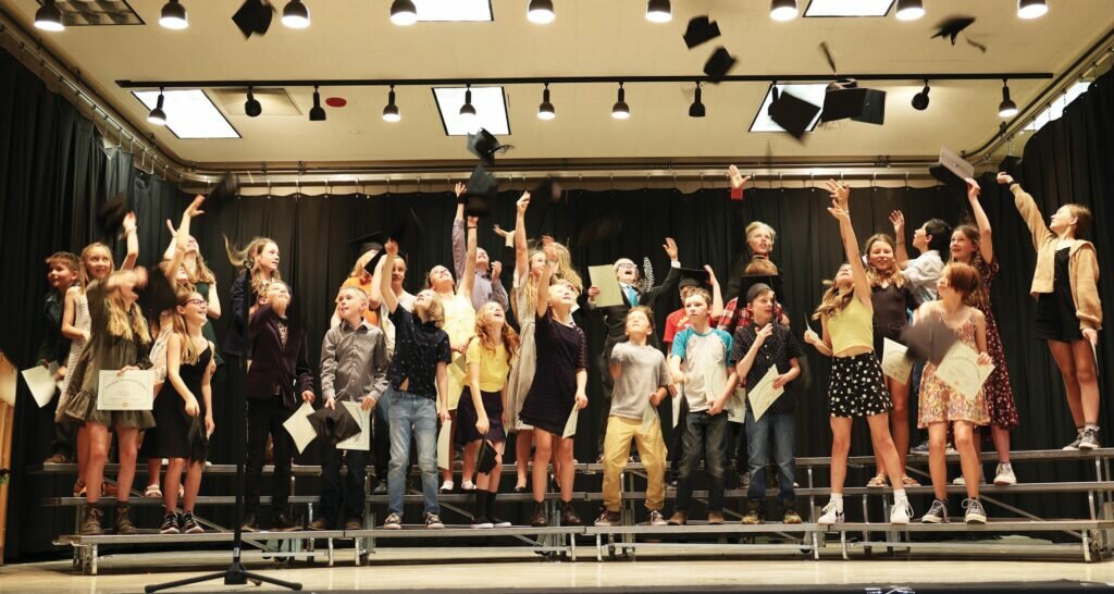 The fifth grade class says goodbye to NES - The Mountain-Ear