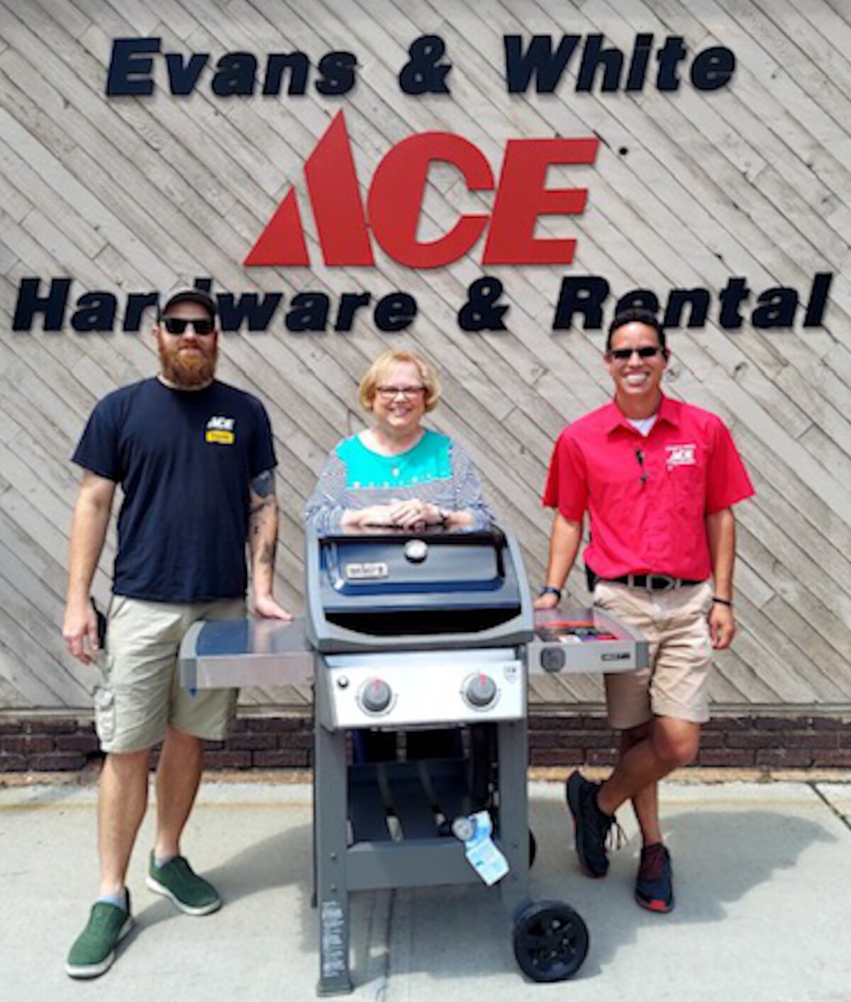 Big winners at grand opening of Evans & White - North Country Now