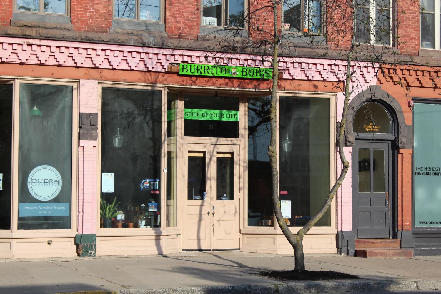 Ribbon cutting at Burrito Bob's - North Country Now