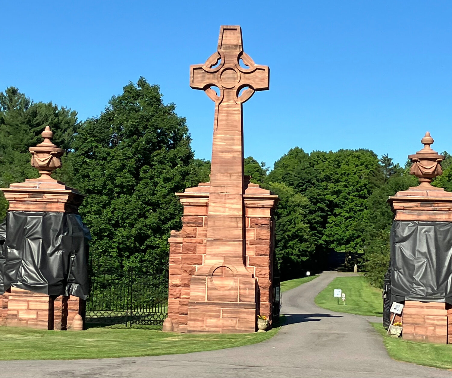 Bayside Cemetery in Potsdam completes restoration of cross-bearing ...