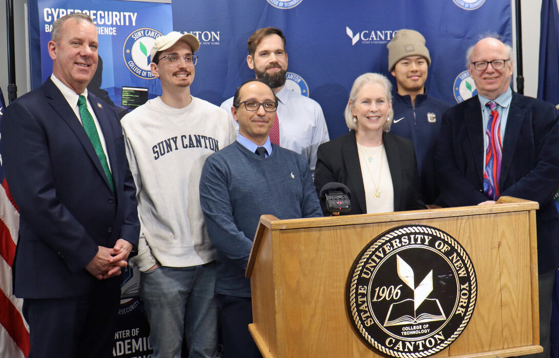 Sen. Gillibrand visits SUNY Canton to promote Cyber Security Academy ...