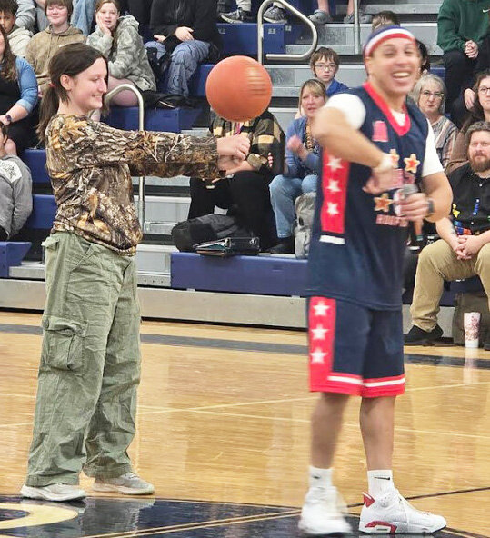 Harlem Hoopsters take center court - North Country Now
