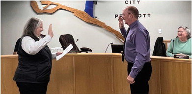 Daugherty takes over as Prescott mayor - Pierce County Journal