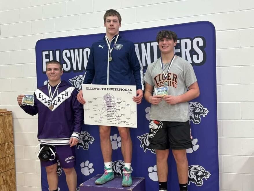 Ellsworth Invite brings in the best for early test - Pierce County Journal