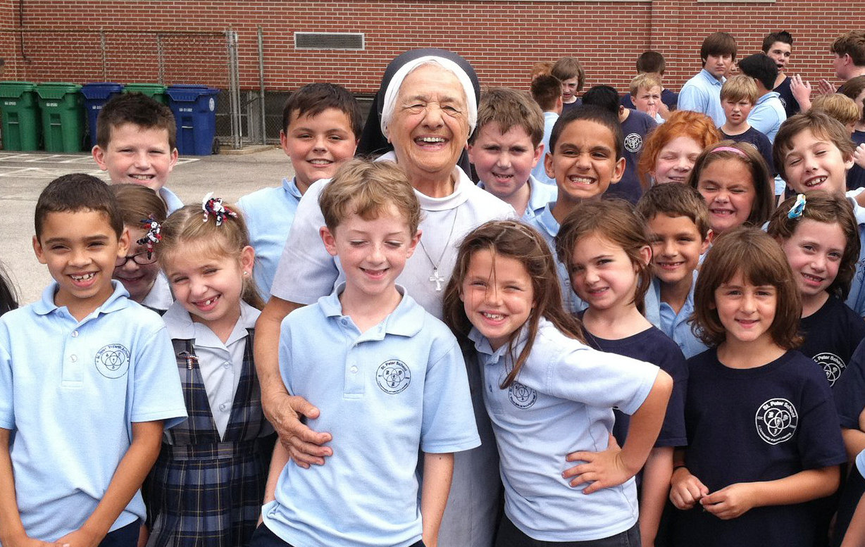 Sister Mary Angelus remembered for her heartfelt smile, dedication to ...