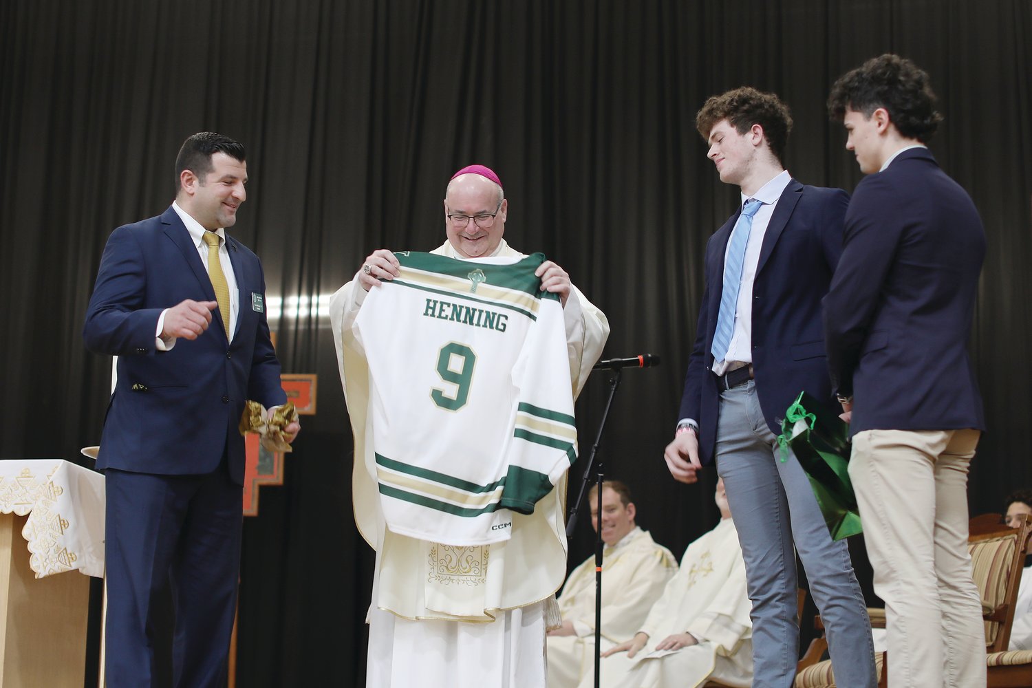 ‘Strive to be men of integrity’ Coadjutor Bishop Henning encourages ...