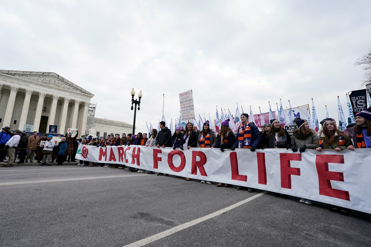 ‘Great spirit of hope’ animates pro-life advocates at 2025 March for ...