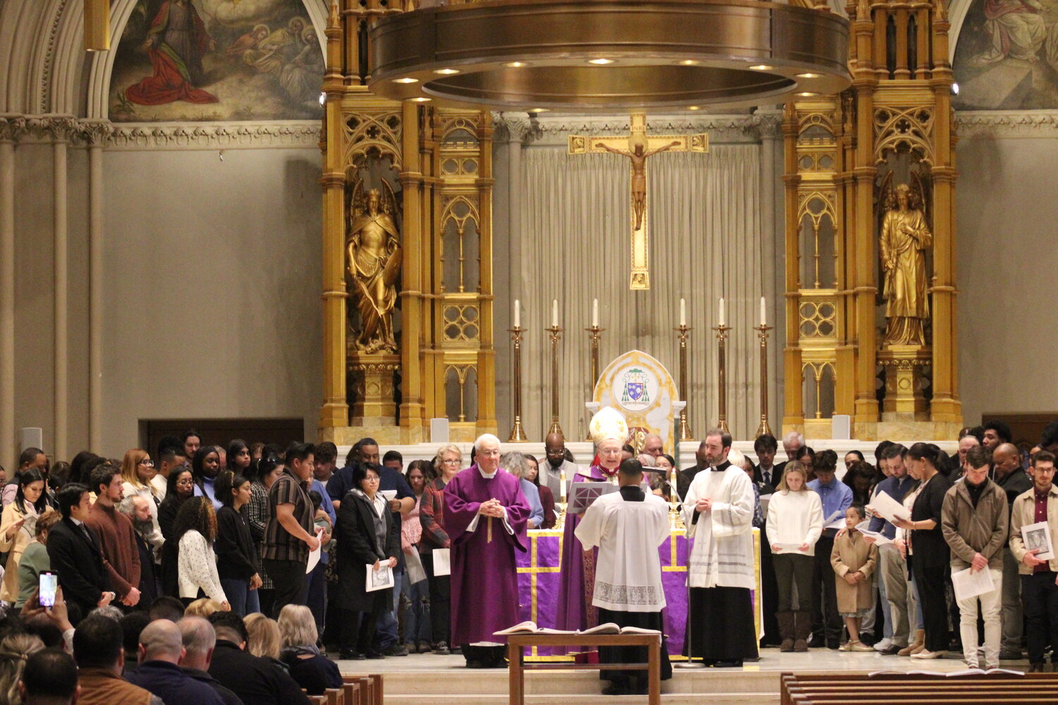 Hundreds take part in Rite of Election preparing to receive sacraments ...