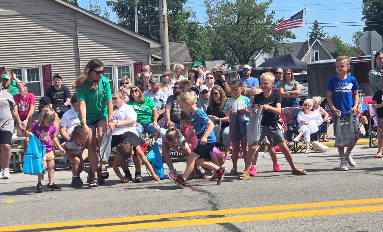 Egg Festival’s Last Day Features Parade & Crowning Of Royalty - Times-Union
